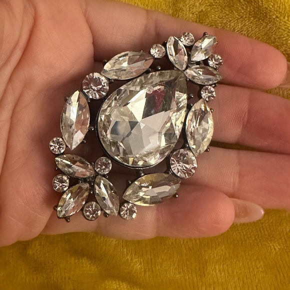 Zara | Jewelry | Diamond Brooch Pin | Poshmark